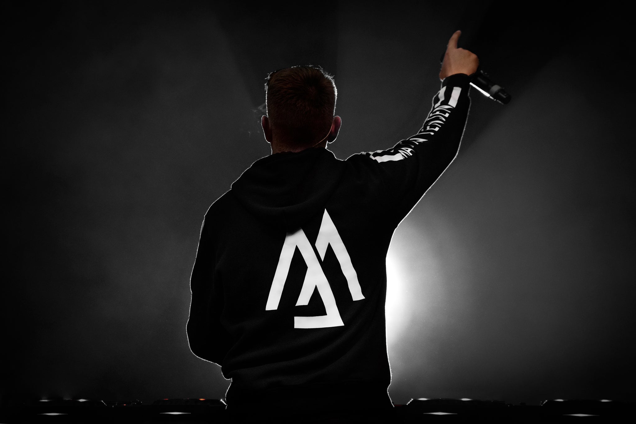 WORLD COLLECTION BACK LOGO HOODIE BLACK – Martin Jensen
